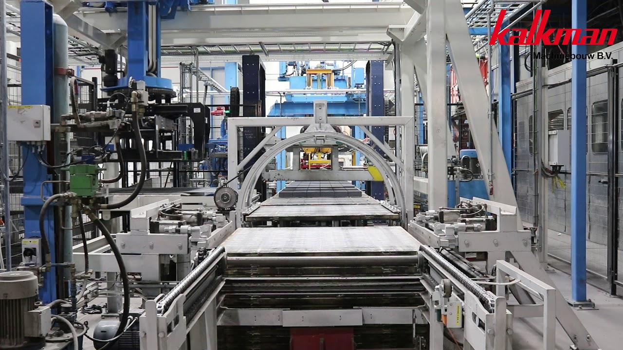 Video packing line concrete paving blocks - YouTube