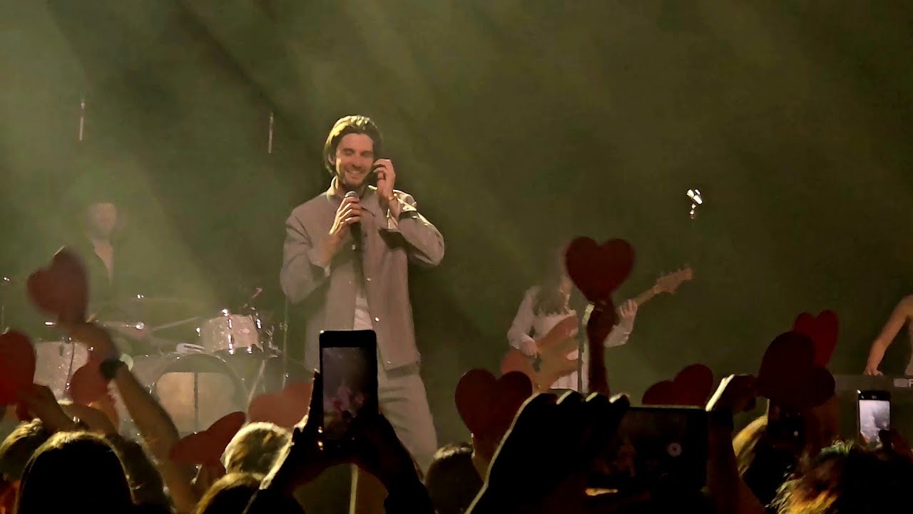 Ben Barnes - Beloved, live, concert, Le Trianon, Paris, 2025 - YouTube