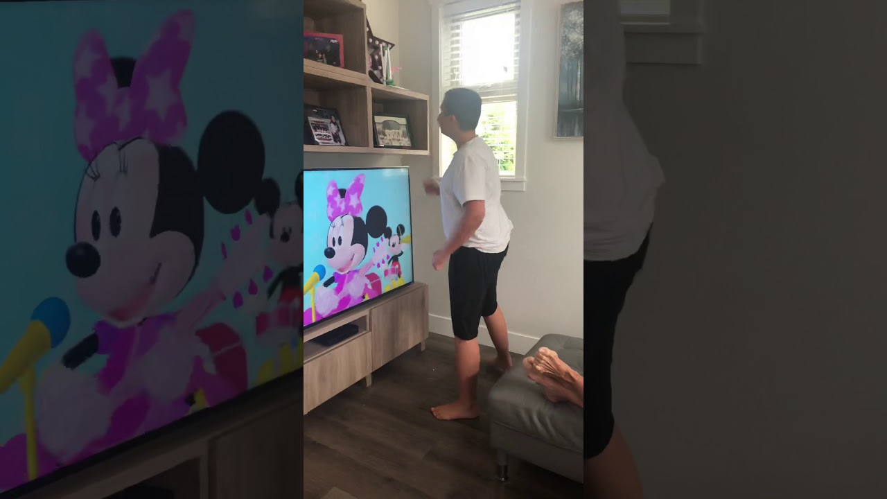 Pop Star Minnie - YouTube