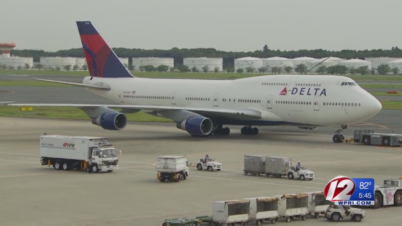 Delta struggles to take flight after global system outage - YouTube