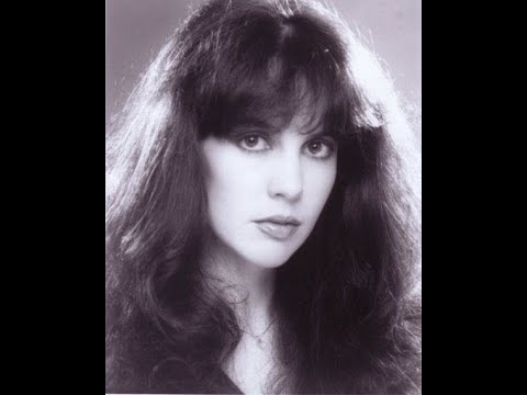 Deborah Reed - The Queen of Goblins - YouTube