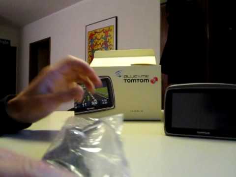 Blue & Me TomTom Unboxing - YouTube
