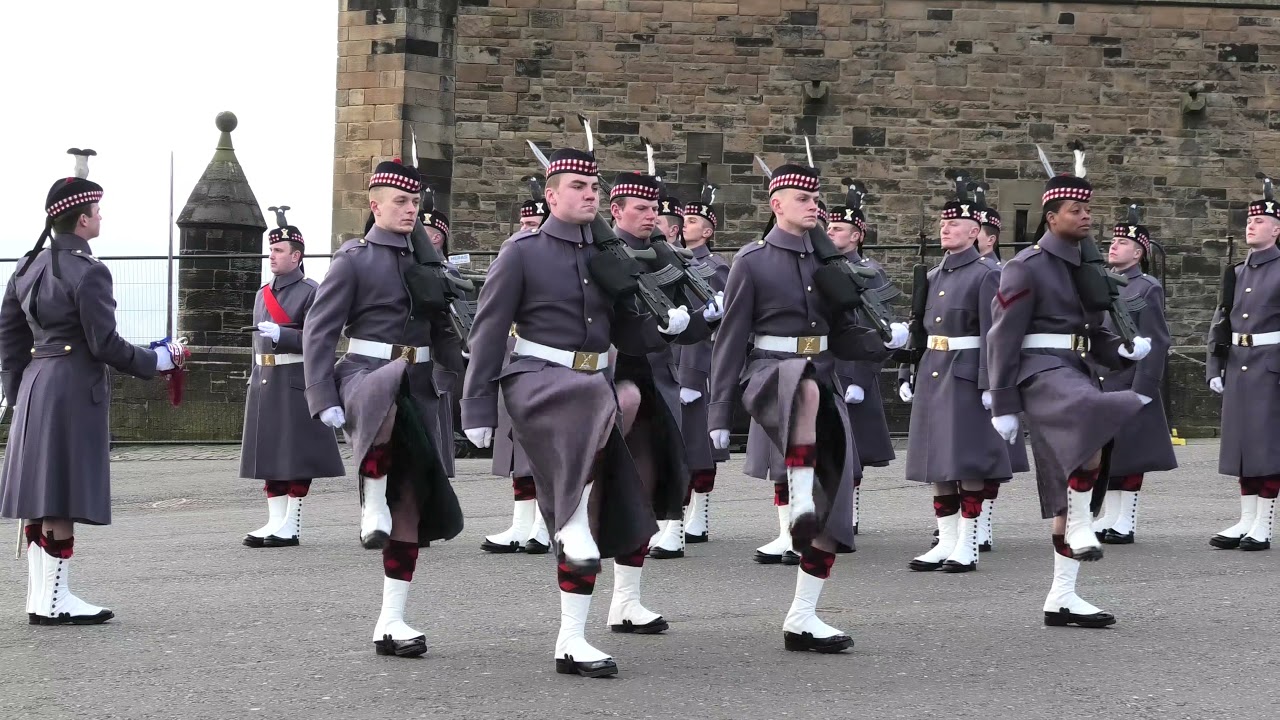6th Feb 2020 - Edinburgh Castle Guard - Changing The Guard - YouTube