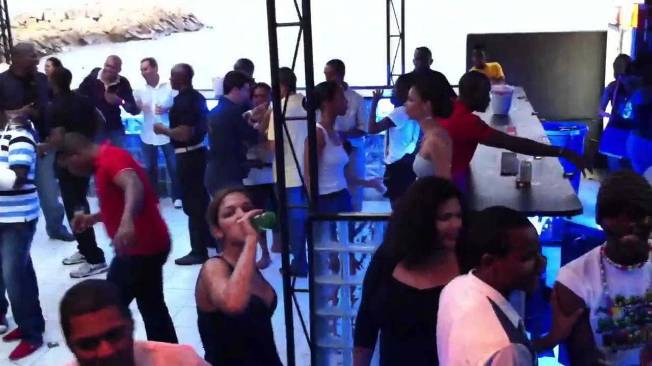 Discoteca Eden Club Luanda - YouTube