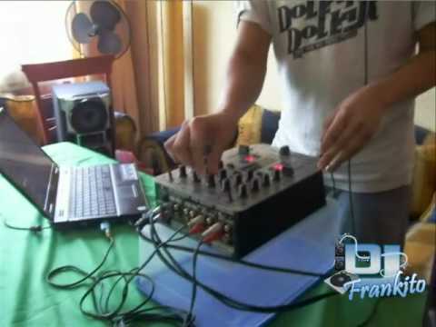 DJFRANKITO IMPROVIZANDO CON UN BEHRINGER PRO MIXER VMX-200 - YouTube