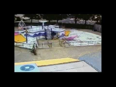 Time Lapse of Count's Splash Castle | Sesame Place - YouTube
