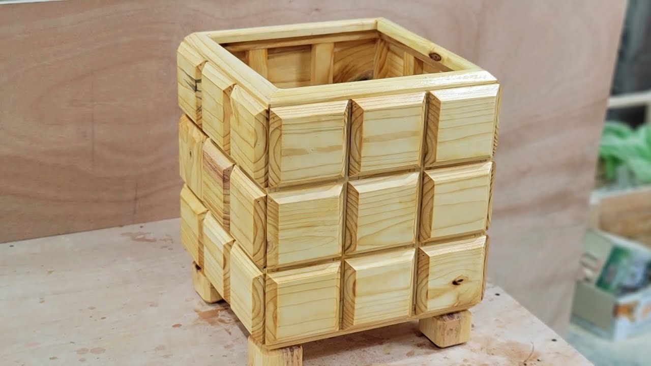 Great idea ! Wooden pots for outdoor plants. - YouTube