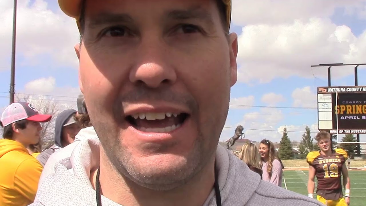 UW Assistant Football Coach Shannon Moore - YouTube
