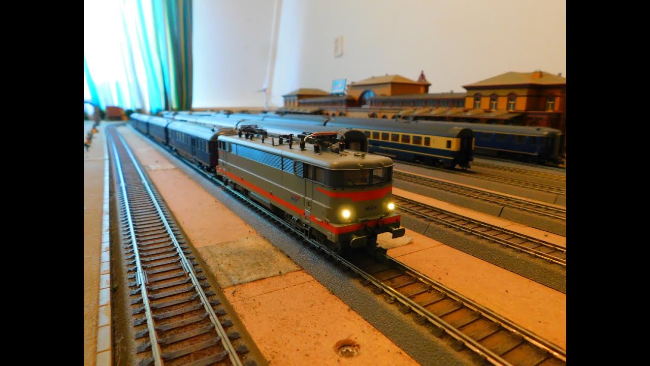 Roco Ho Dcc Model Train Layout Update 301 SNCF BB 9300 - YouTube