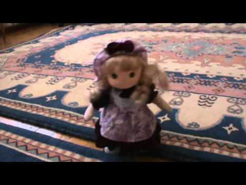 Kolbastı oynayan bebek