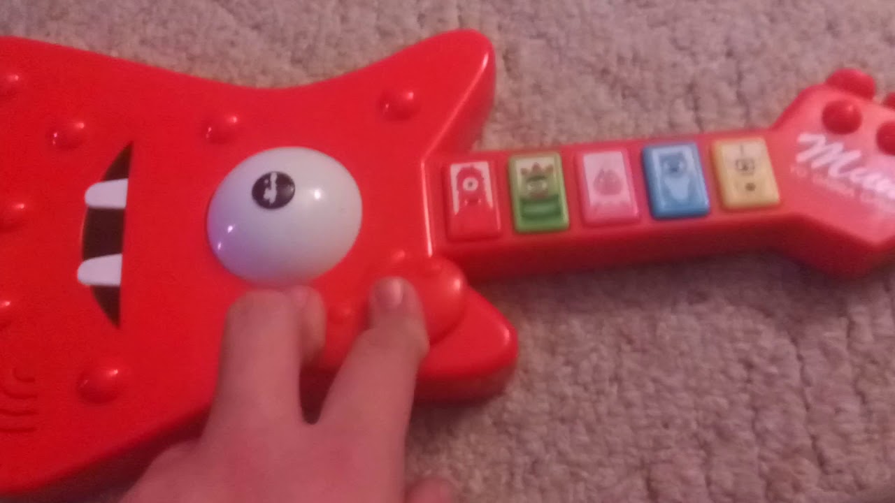 Yo! Gabba! Gabba! Muno's Groovin' Guitar Toy 2008 - YouTube