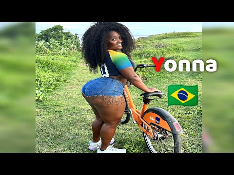 Yonna Galvao 😍Thick Brazilian Curvy Plus Size Fashion Model | Biography, Lifestyle, Wiki, Age, Facts
