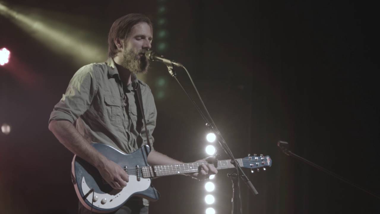 Jonathan and Melissa Helser - I Won't Be Afraid (Spontaneous) | Moment ...