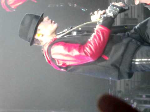 Justin bieber dancing 09.04.11