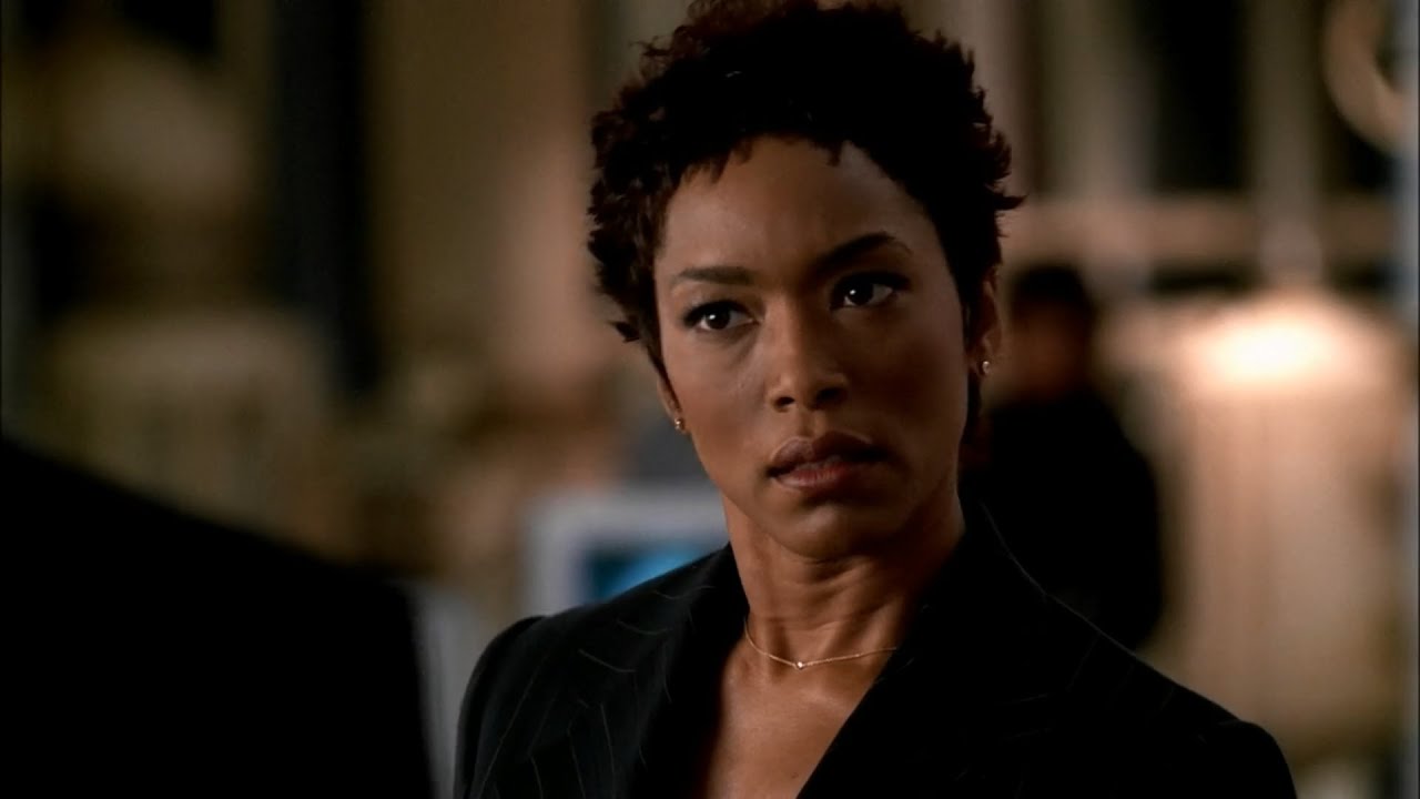 Angela Bassett in Alias (2005) - S04E21 - Search and Rescue - YouTube