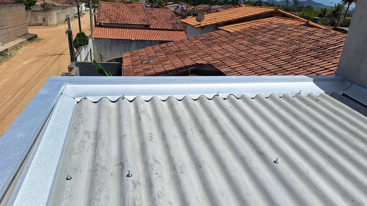 Instalação Calhas, rufos e Pingadeiras recortado - YouTube