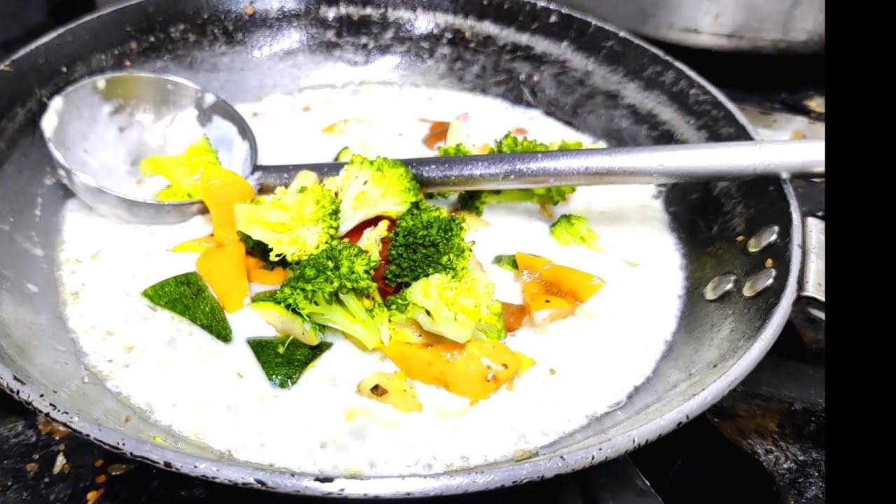 Creamy Conti with mushroom Rice || How to make Creamy Continue with ...