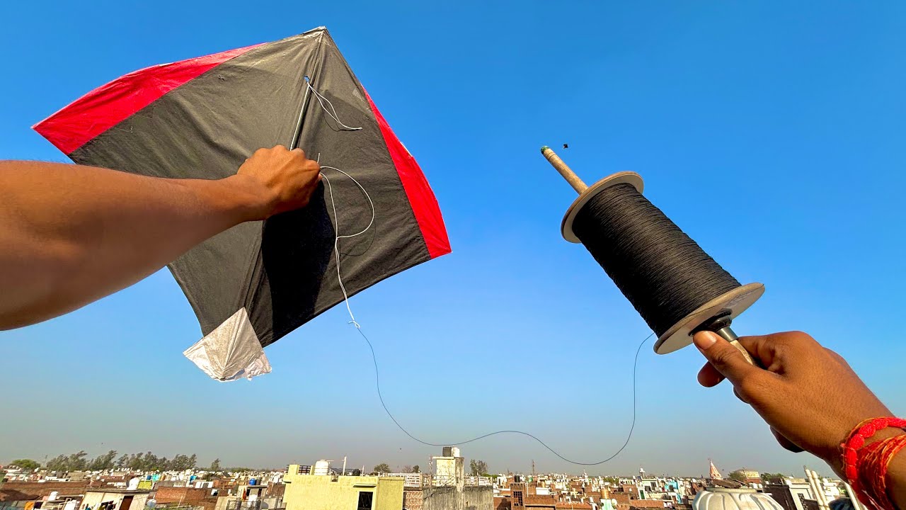 Rocket Manjhe se Kaati Khoob Patang | kite fighting | kite - YouTube