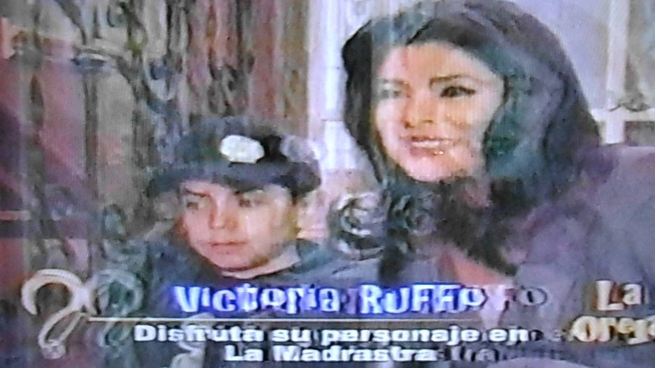 Victoria Ruffo - La Madrastra Behind - YouTube