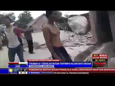 Tujuh Rumah Warga di Purwakarta Rusak Tertimpa Batu Besar