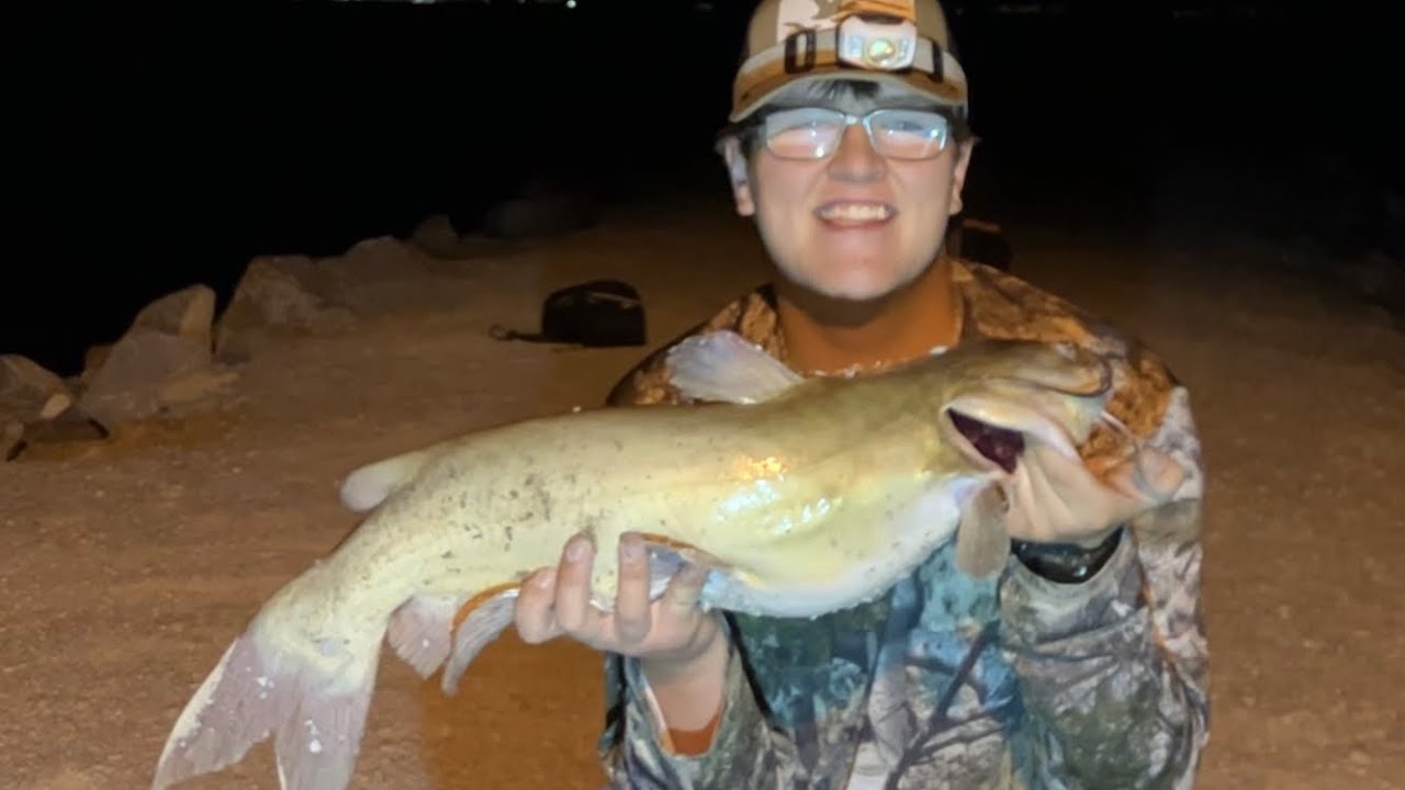 Night Fishing For GIANT Catfish | Utah Lake 2023 - YouTube