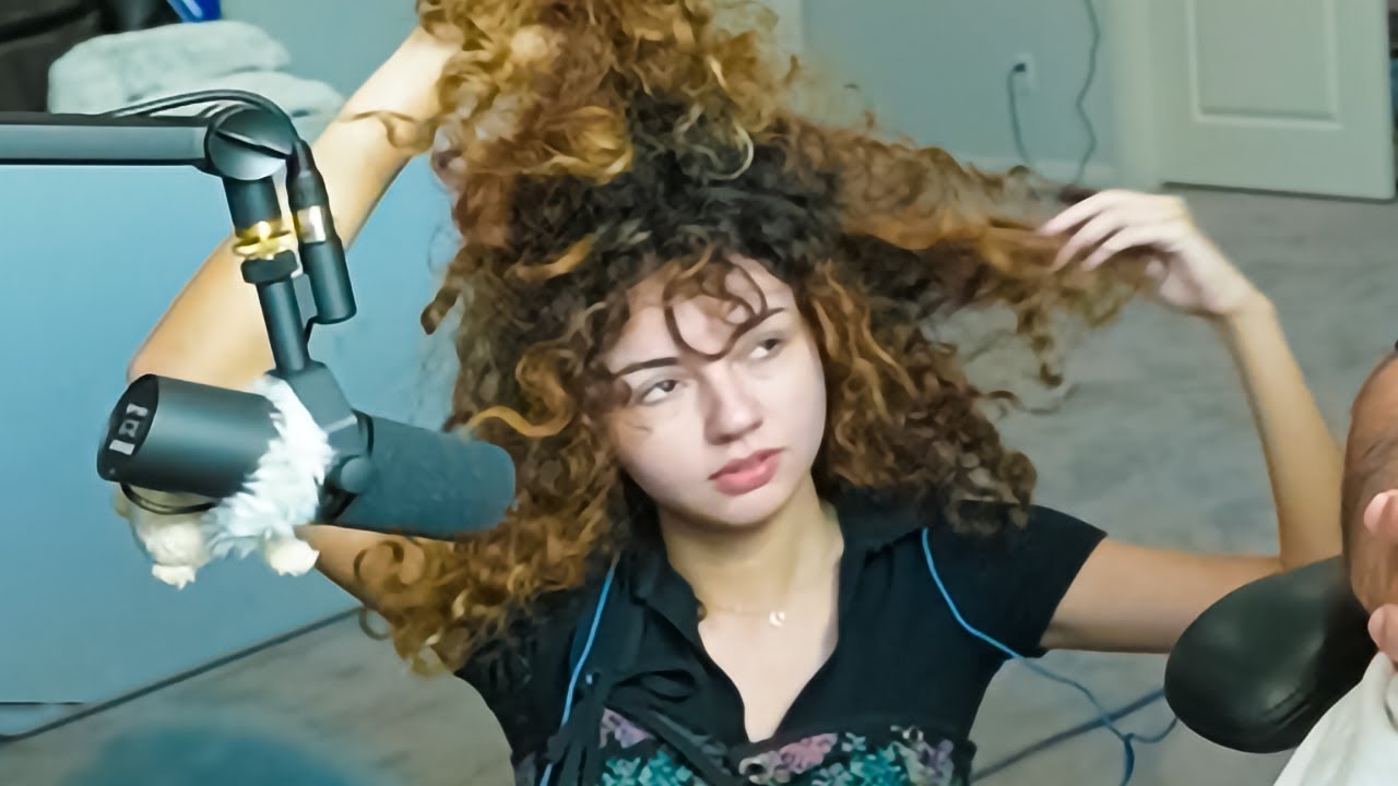 Bonnie Have A Problem (ft. Esfand) - YouTube