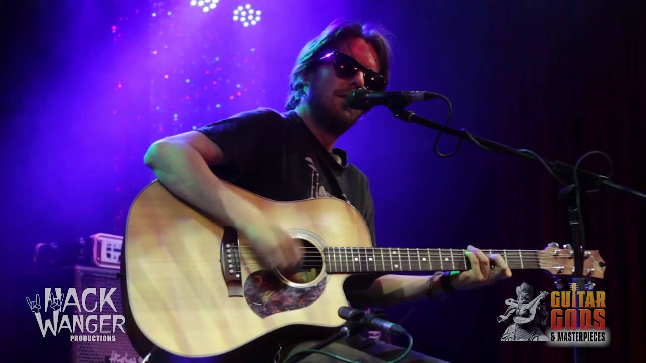 Dan Hall performs for Guitar gods and Masterpieces - YouTube