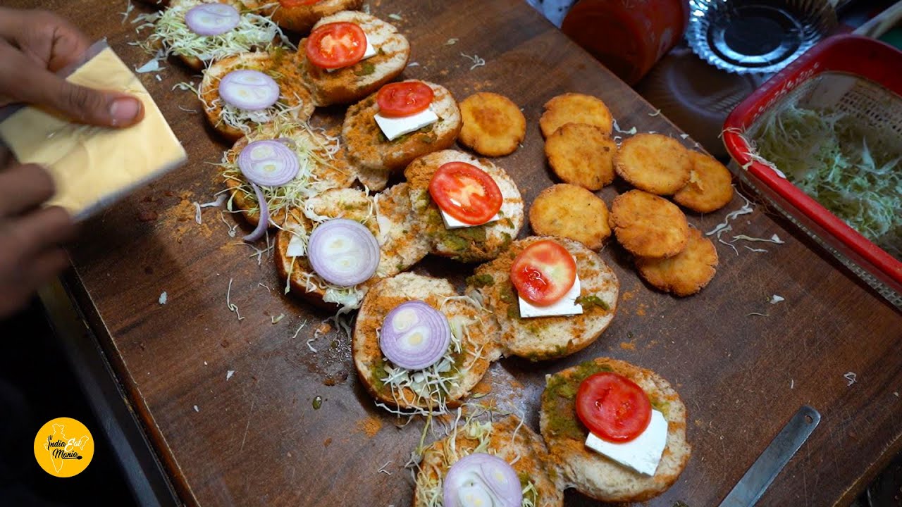 Most Famous Gupta Paneer Burger of Bhopal Rs. 25/- Only l Bhopal Street ...