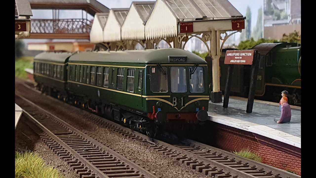 BR Class 108 DMU - YouTube
