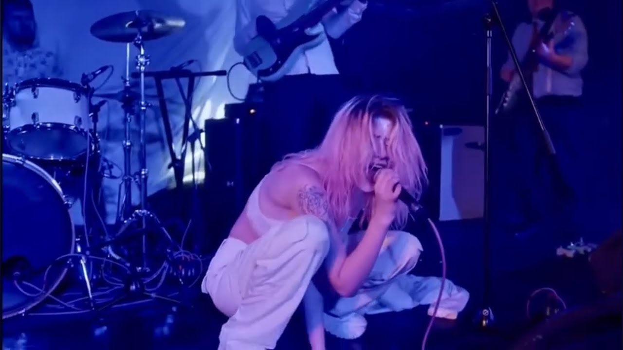 HALSEY- NIGHTMARE Cover - YouTube