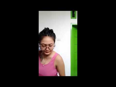 LIVE LUPA GAK PAKE BH PUTING JADI KELIHATAN JELAS