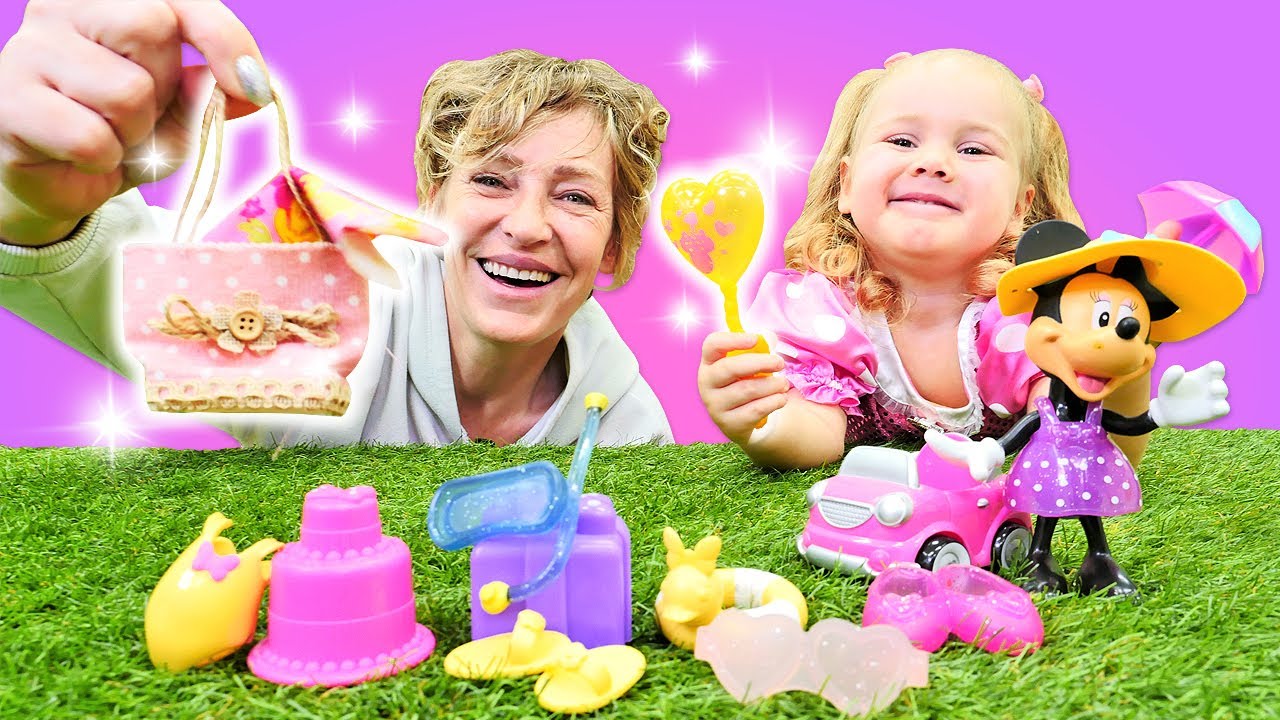 Kızlar için eğitici videolar. Oyuncak bebek, Minnie Fare, Nicole ve ...