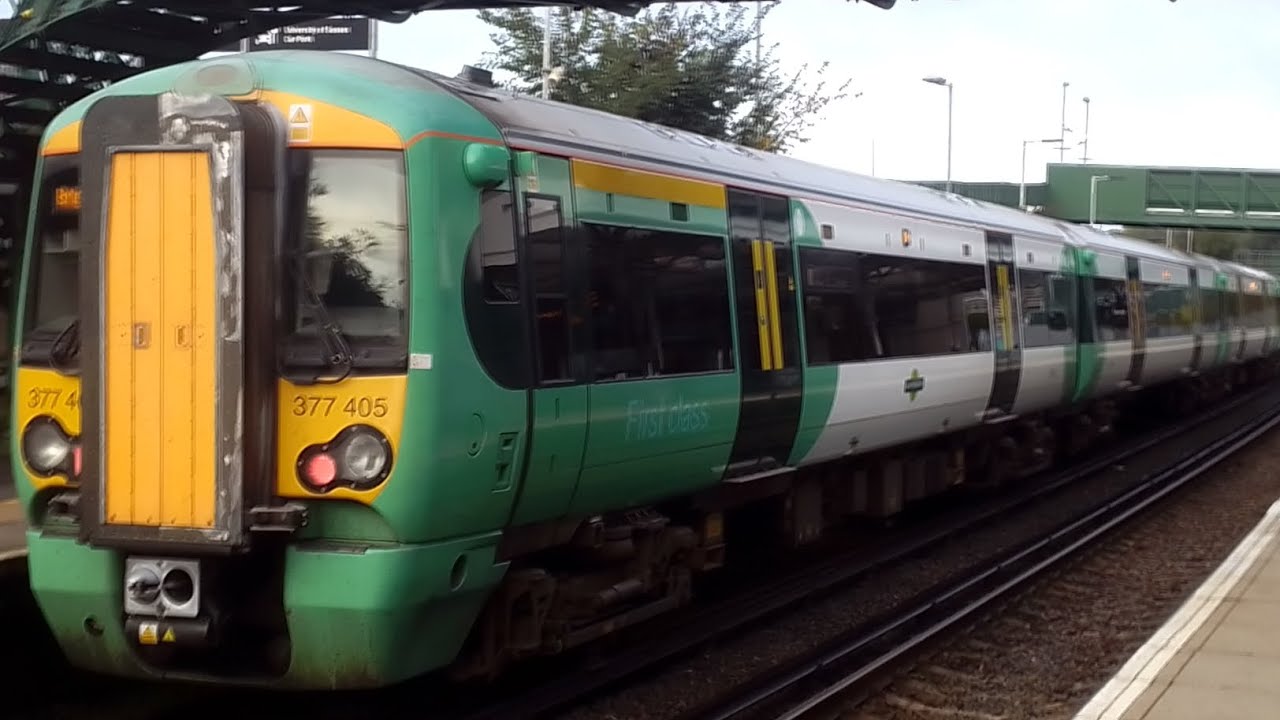 Southern Class 377/4 arriving at Falmer - YouTube
