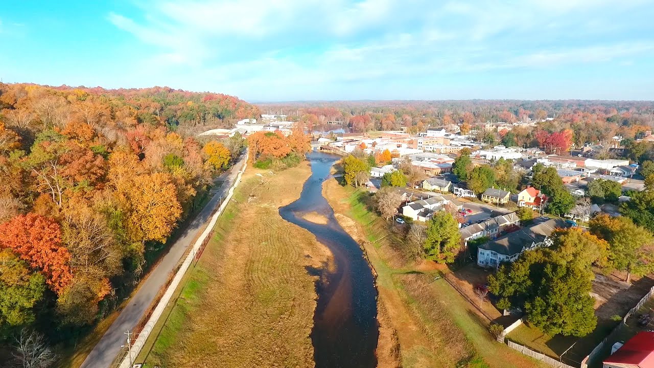 Creek Flying up Autauga creek. - YouTube