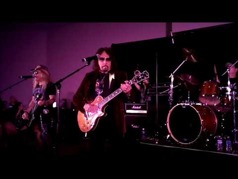 ACE FREHLEY -  FREHLEY'S COMET - BREAK OUT - KISS INDY EXPO 2018