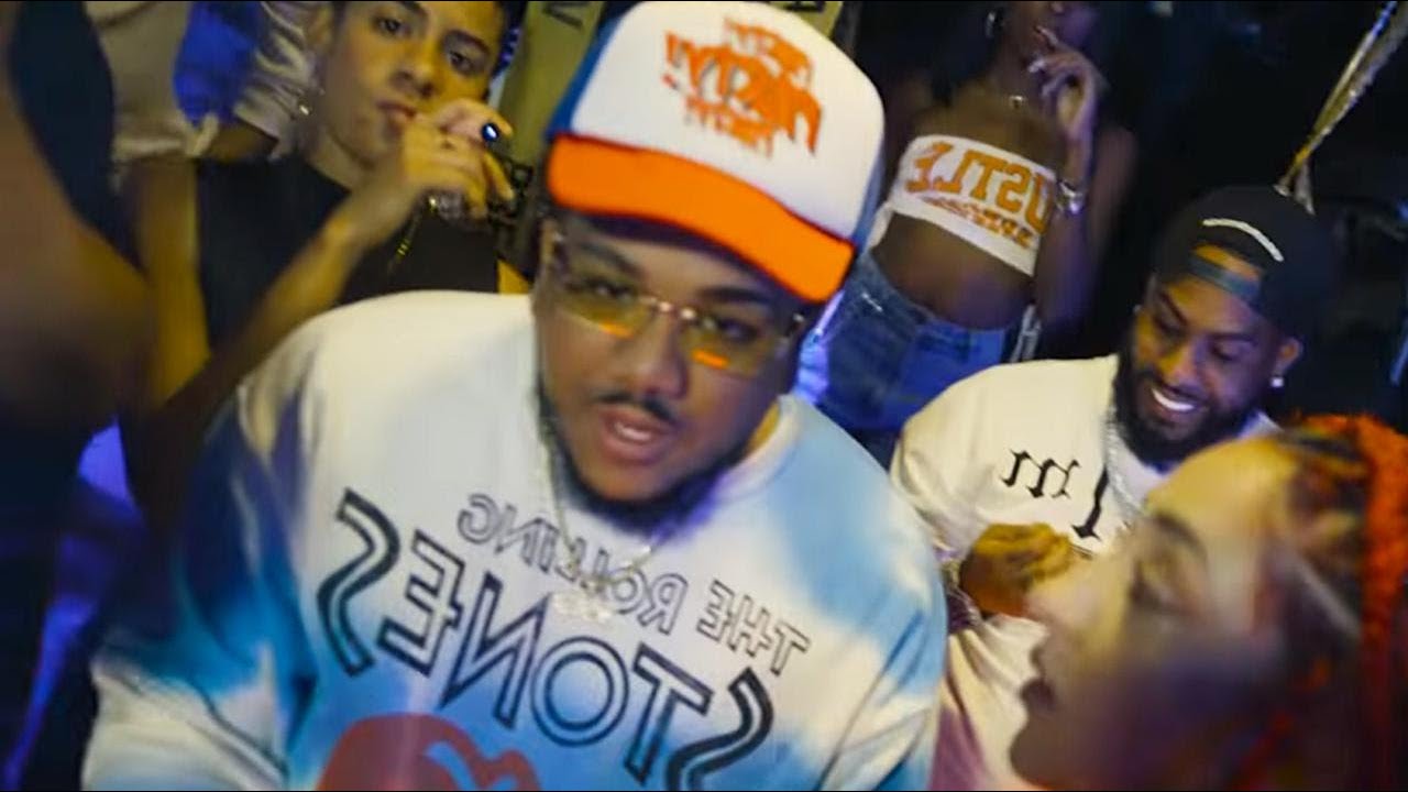 Tivi Gunz - Fumeteo (Video Oficial) - YouTube