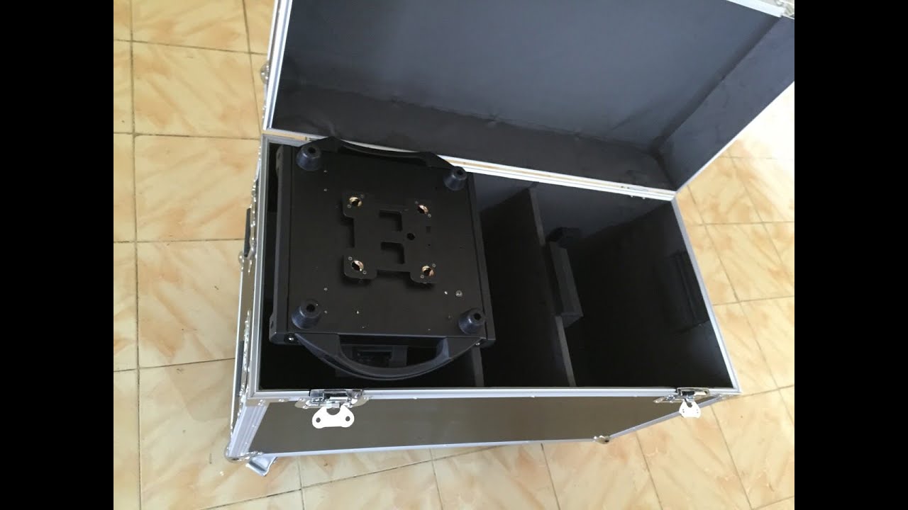 Moving Head Beam 230 Flight Case - YouTube