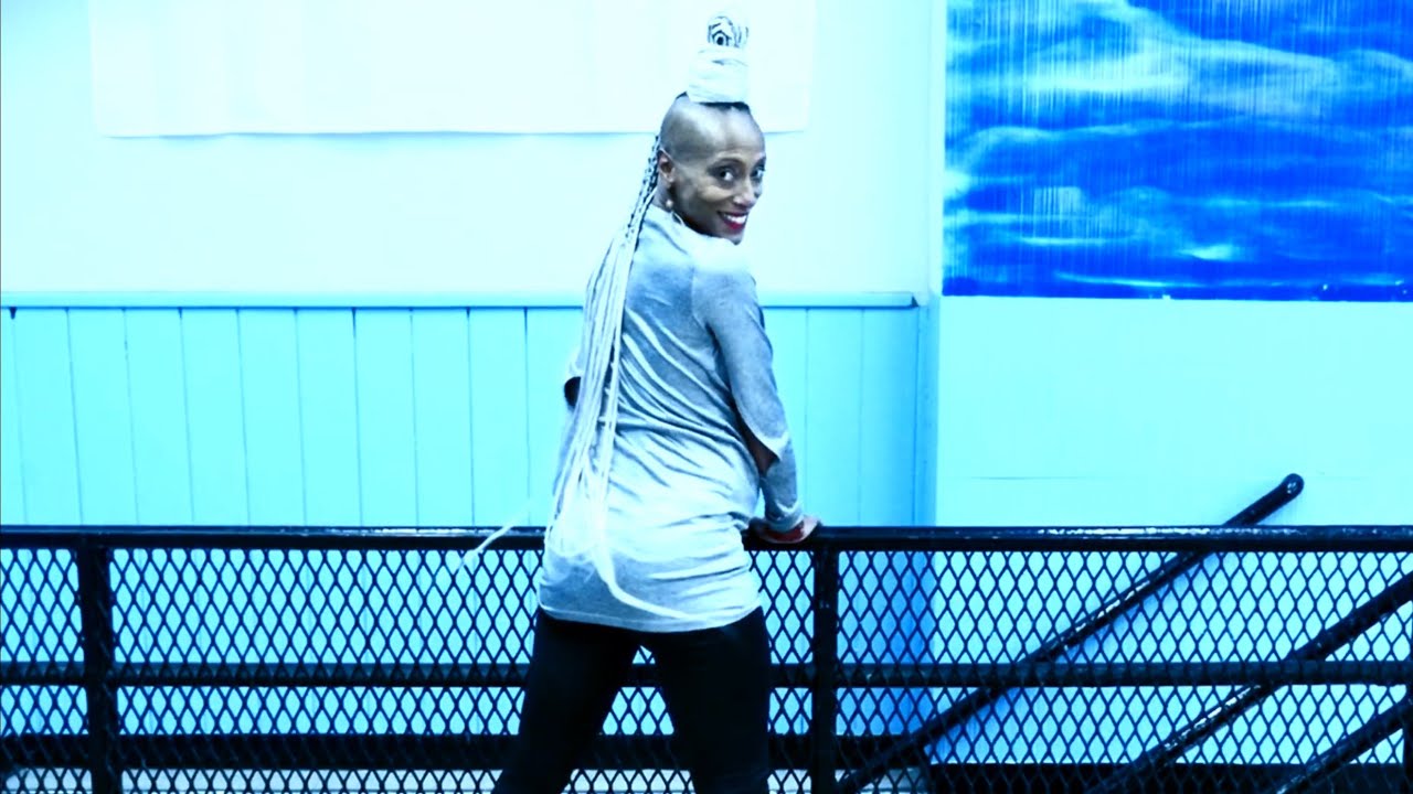 COCOMAMA - "It's a Man's World/Phenomenal Woman" (Official Video) - YouTube
