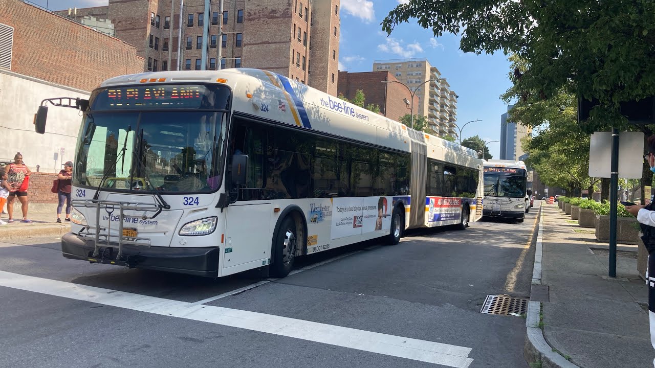 2019 New Flyer XDE60 #324 on 91 and 2021-22 New Flyer XDE40 #437 on ...