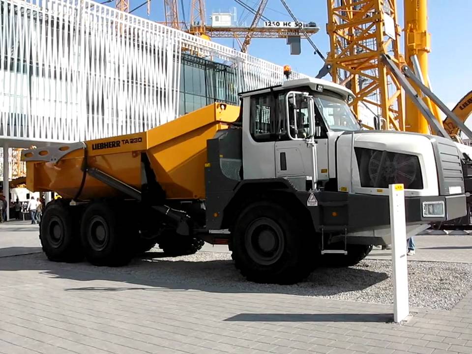 Dumper Articolato Liebherr TA 230 Litronic al 29° Bauma di Monaco di ...