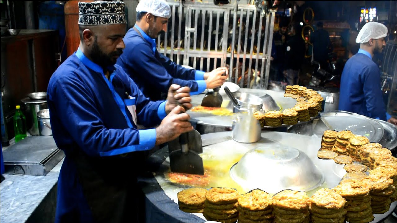 LAHORI MASALA TAKA TAK Asli BUTT | Teeky and Gur Chawal | Street Food ...