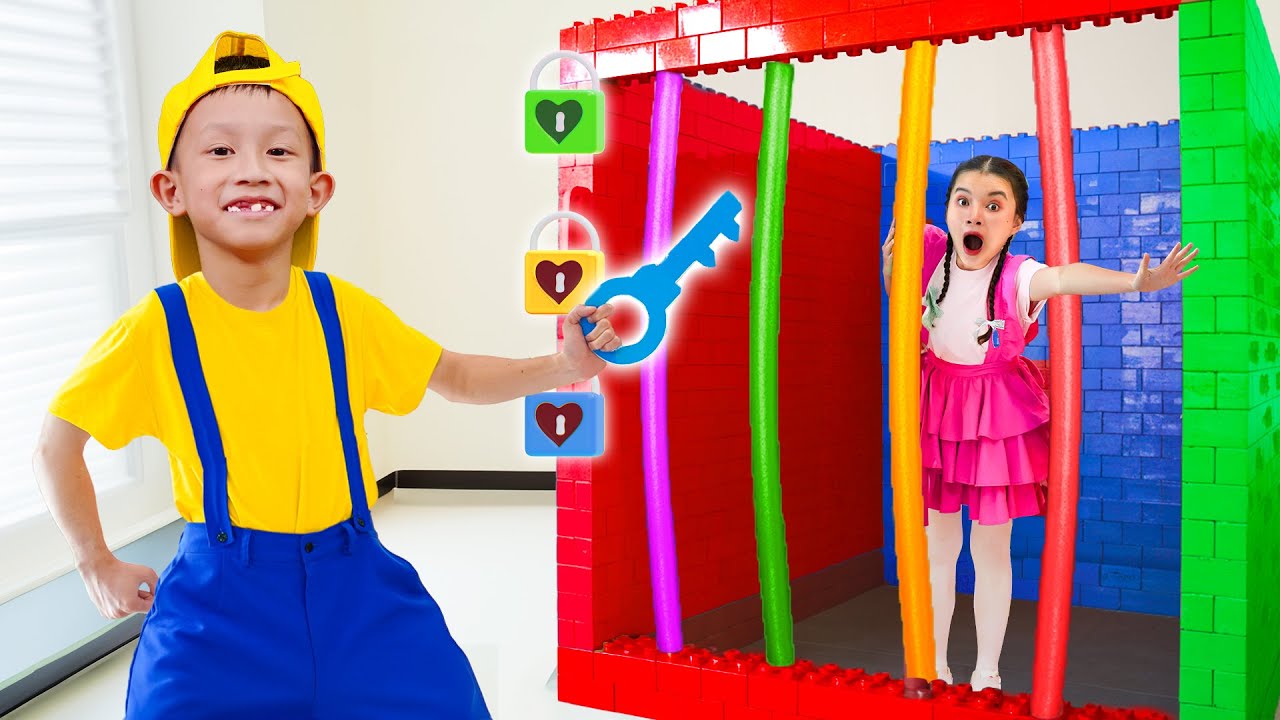 Kaka Find The Key and Lego House Adventure with Tippy - YouTube