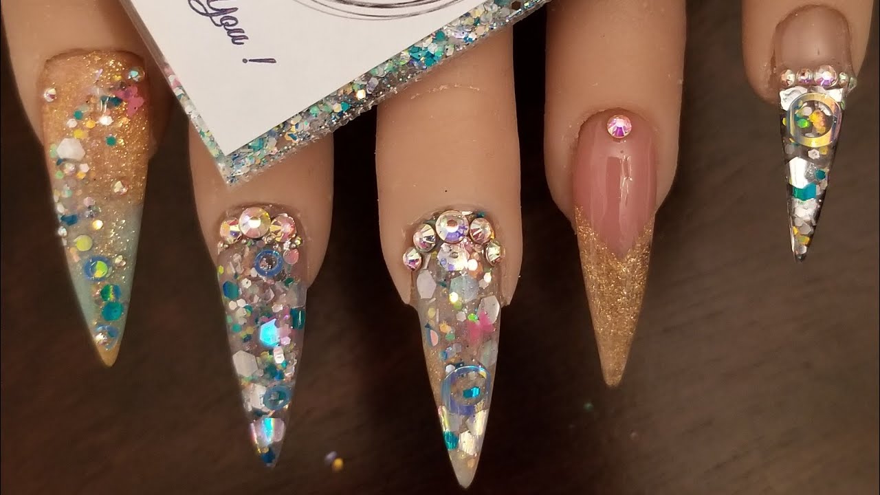 Using Butterfly Kisses Nails Glitter and Snob Nails Powders - YouTube