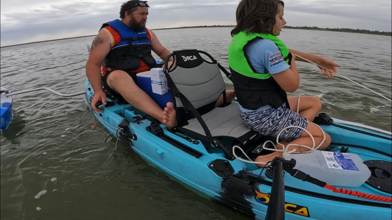 Catching yabbys at Lake Bonney in the Kayaks2fish triton & 32lb ...