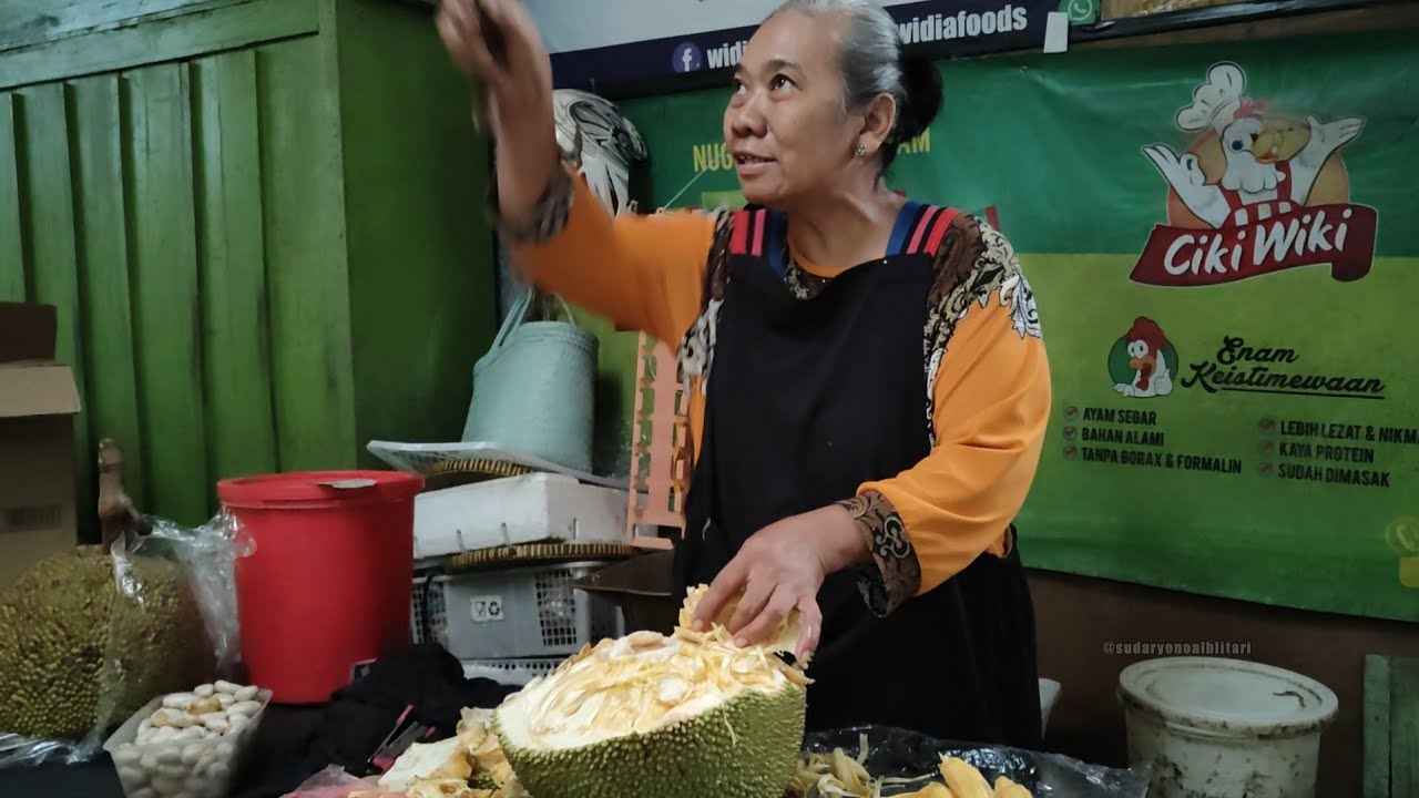 BLUSUKAN PASAR TRADISIONAL PAKEM SLEMAN Beli Nangka Lereng Merapi - YouTube