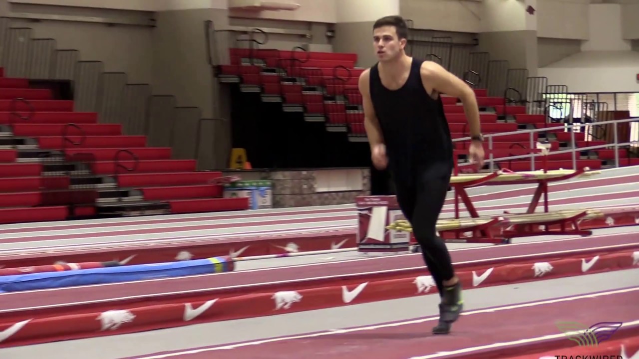 HOW TO LONG JUMP - Single Knee Drive - YouTube