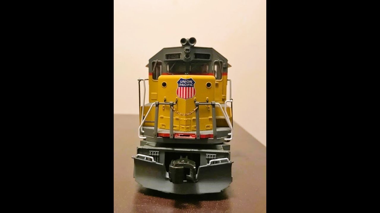 Union Pacific GP38-2 K-Line with Sound System Installed - YouTube