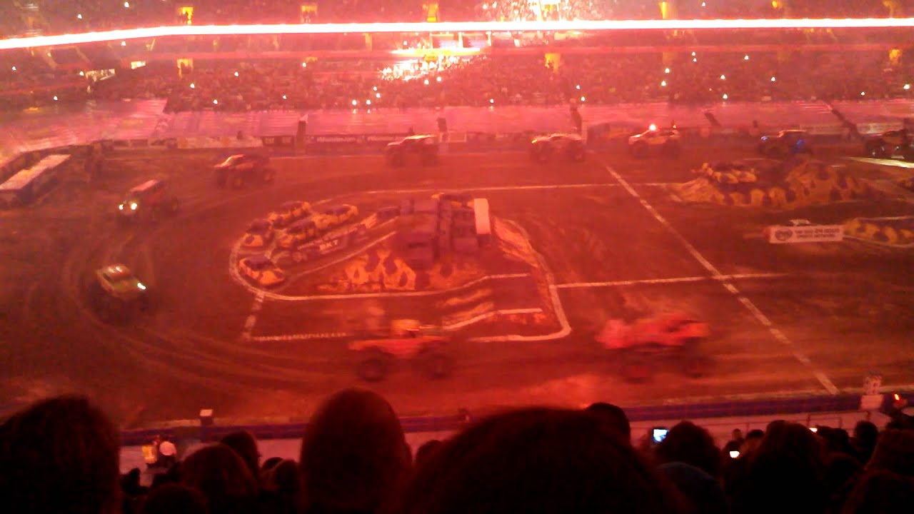 Monster Jam 2014 - YouTube