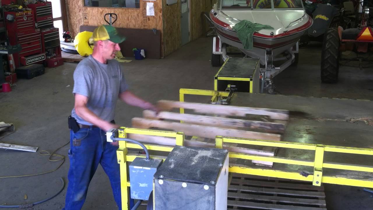 Pallet denailer - YouTube