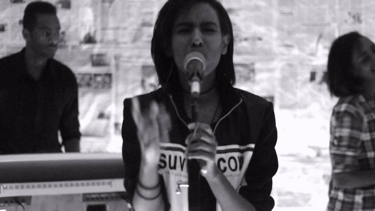 The 1975 The Sound Cover Youtube 4499